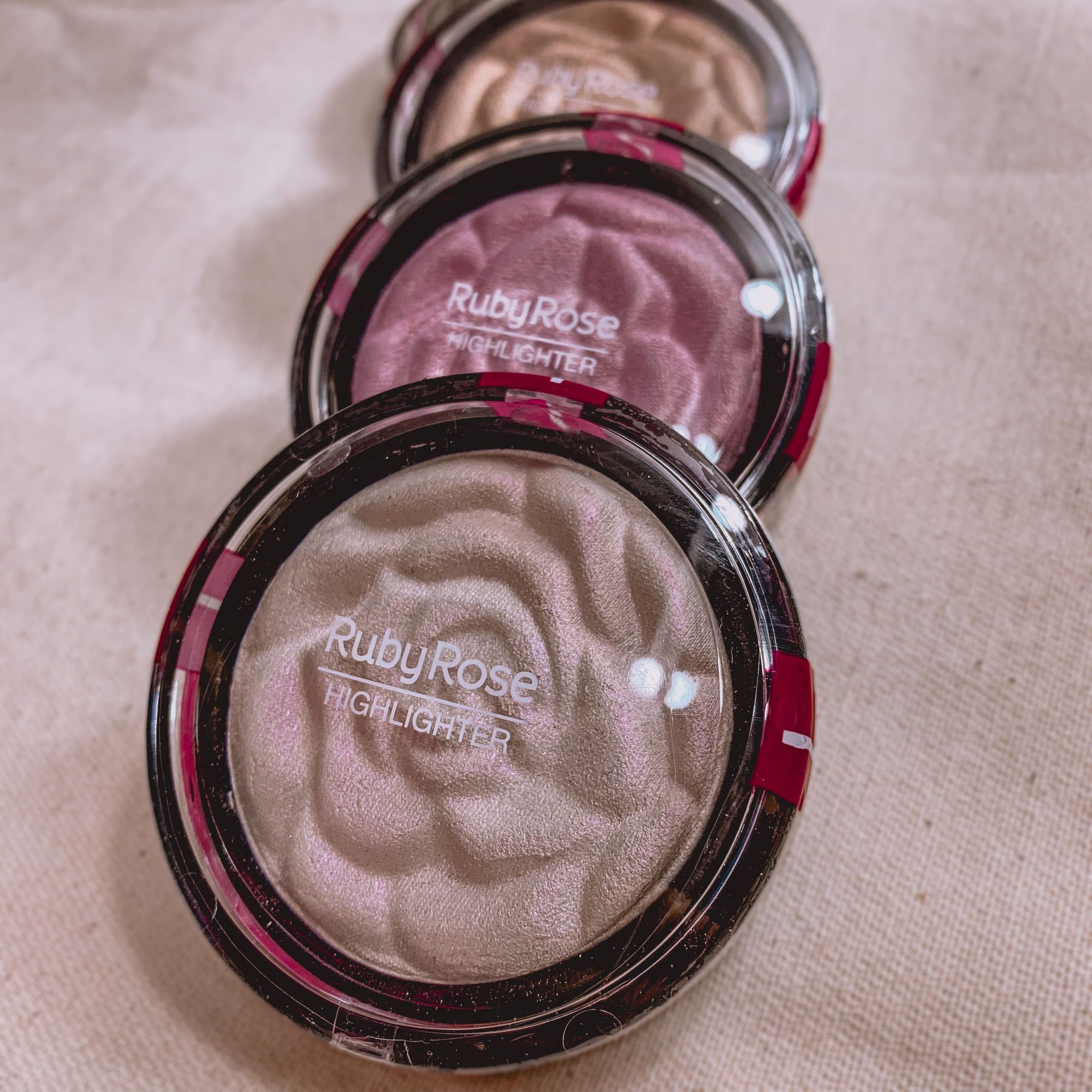 Iluminador Ruby Rose – Vitrine Virtual Golden Center